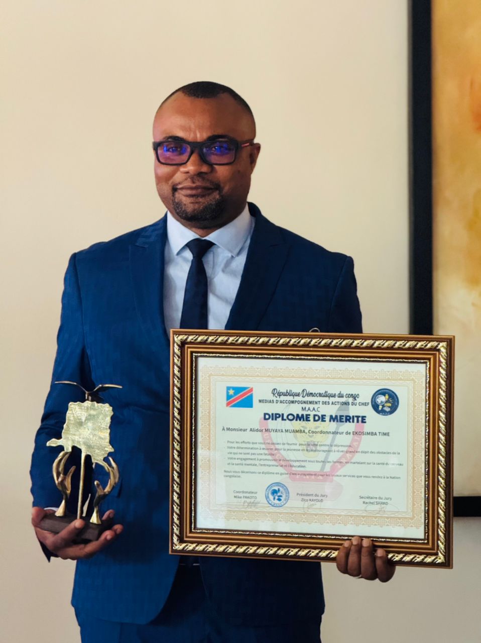 RDC : les MAAC décernent le diplôme de distinction au ministre Doudou ...